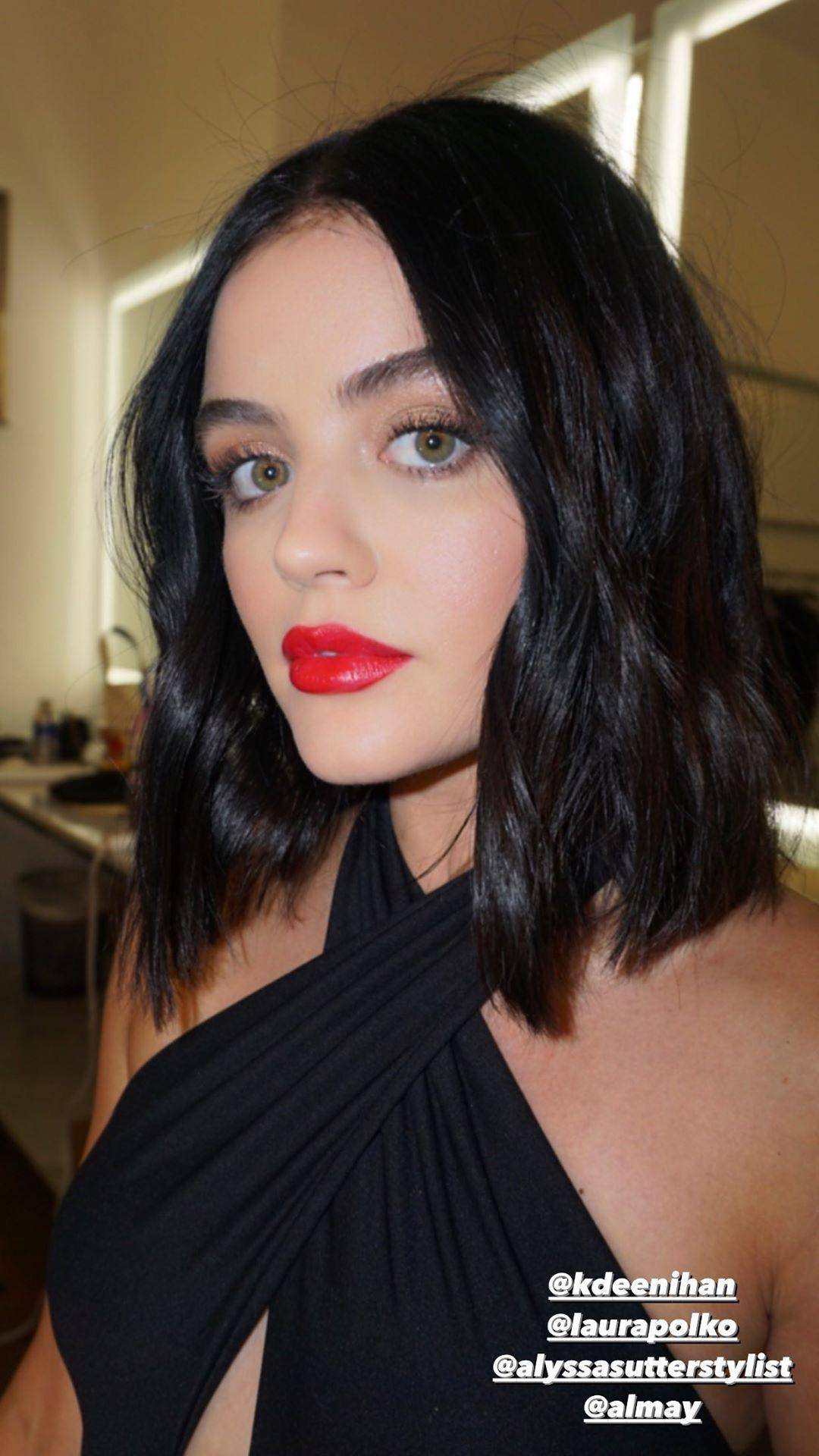 A beauty in black | Scrolller