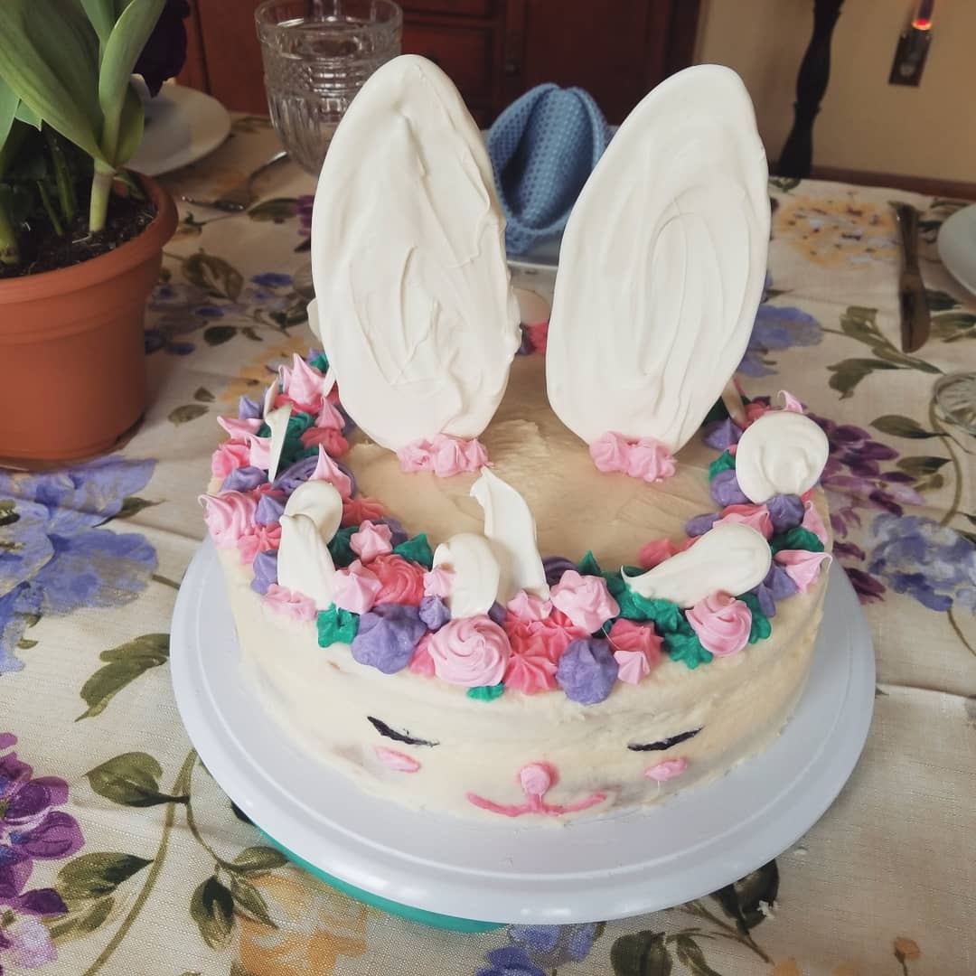 A bunny cake I made using buttercream and white chocolate! | Scrolller