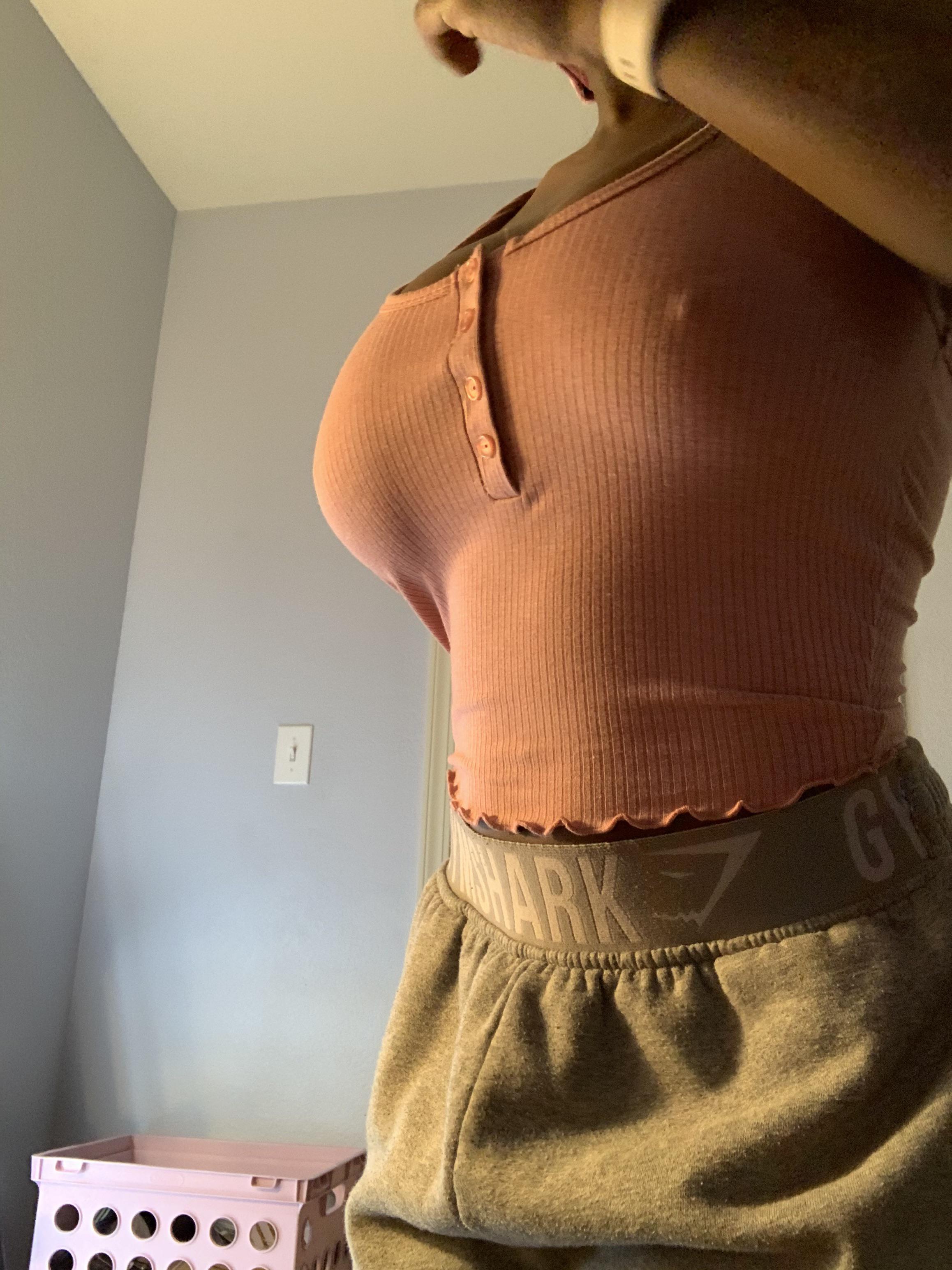 A little cold in here ;) | Scrolller