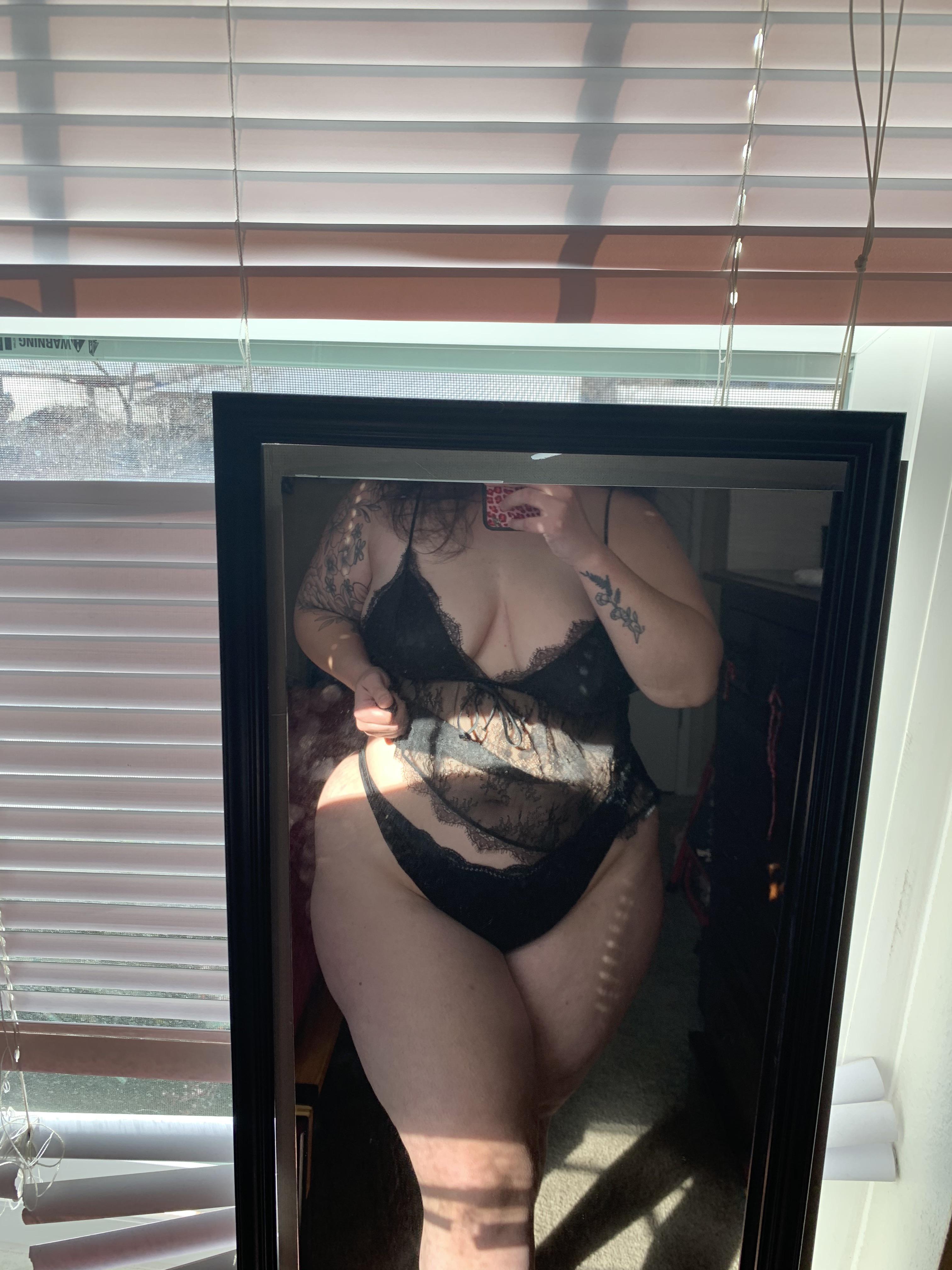 A little lacy black set | Scrolller