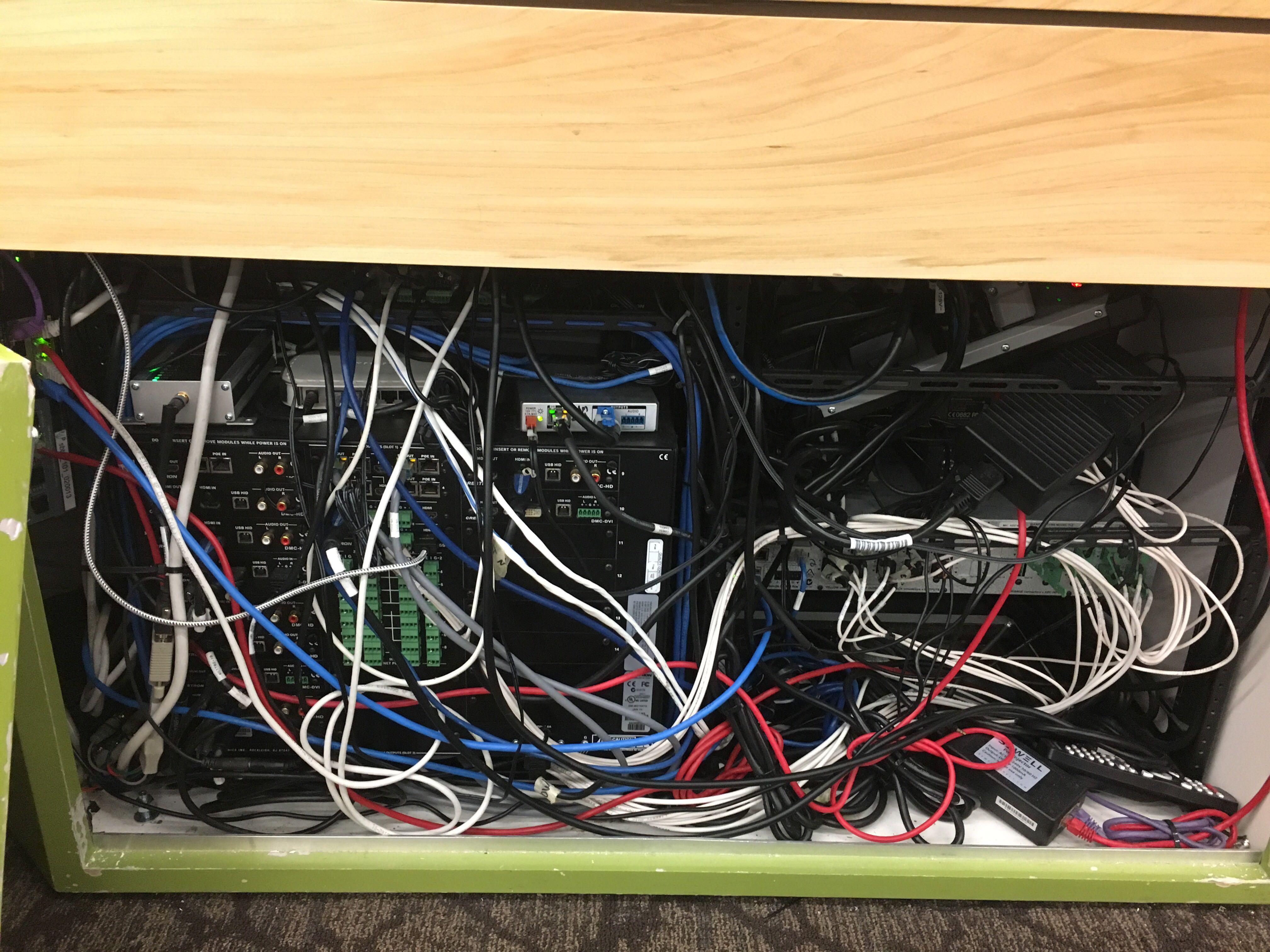 A new lectern setup at my university | Scrolller