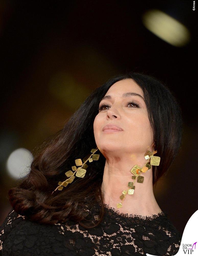 A subtle smile with great eyes. | Scrolller