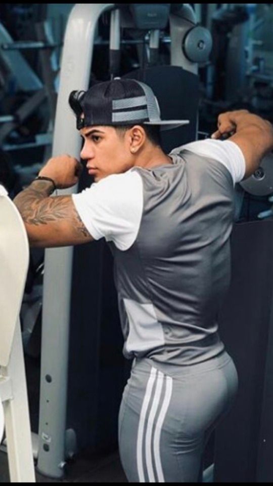 A Tight Workout Routine | Scrolller