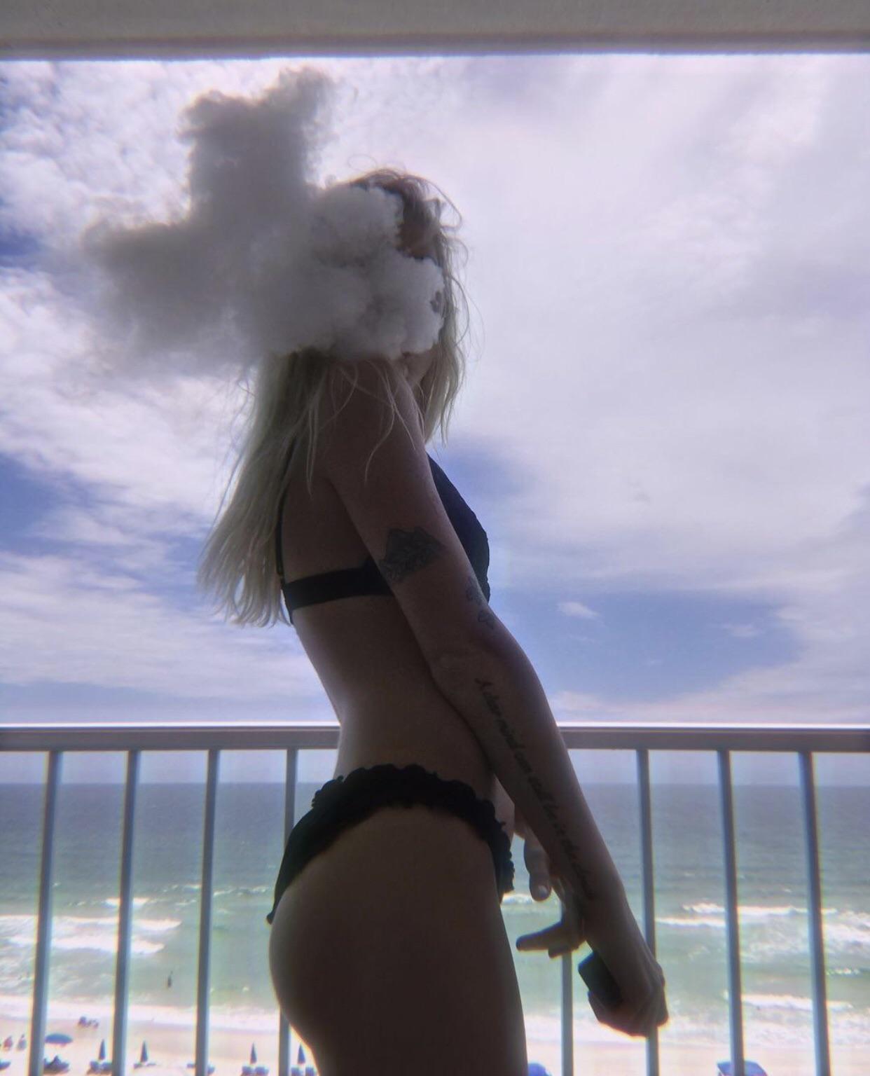 take me back to the beach 😣 | Scrolller