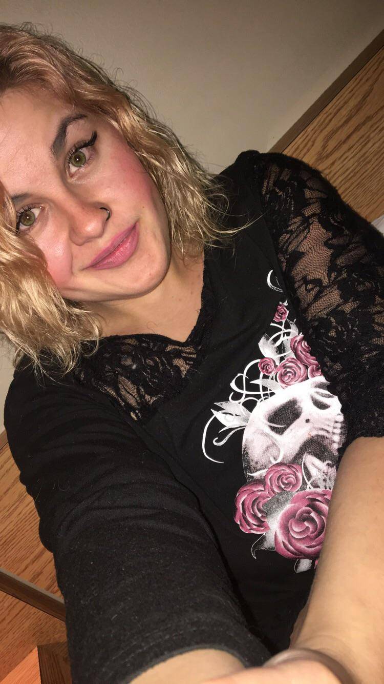 Add my snap xilikeitrough | Scrolller