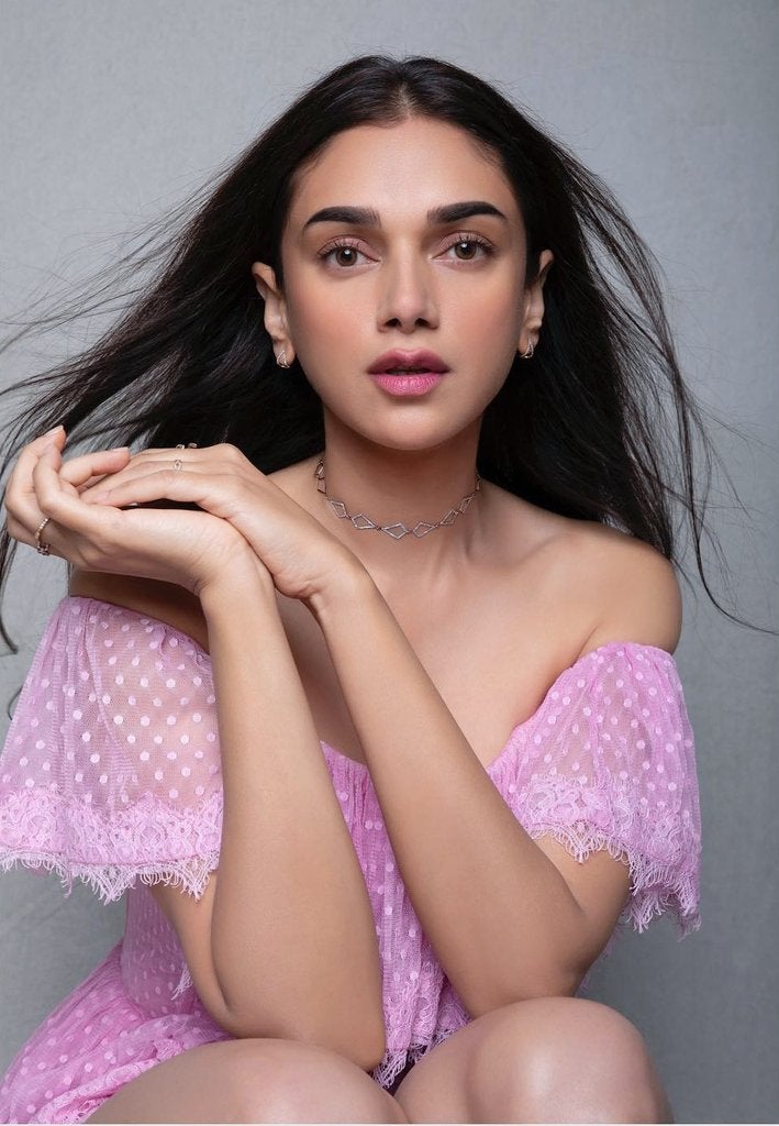 Aditi Rao Hydari has time and again proved that she's an ultimate Sex Bomb! Hasn't she? Such a ...