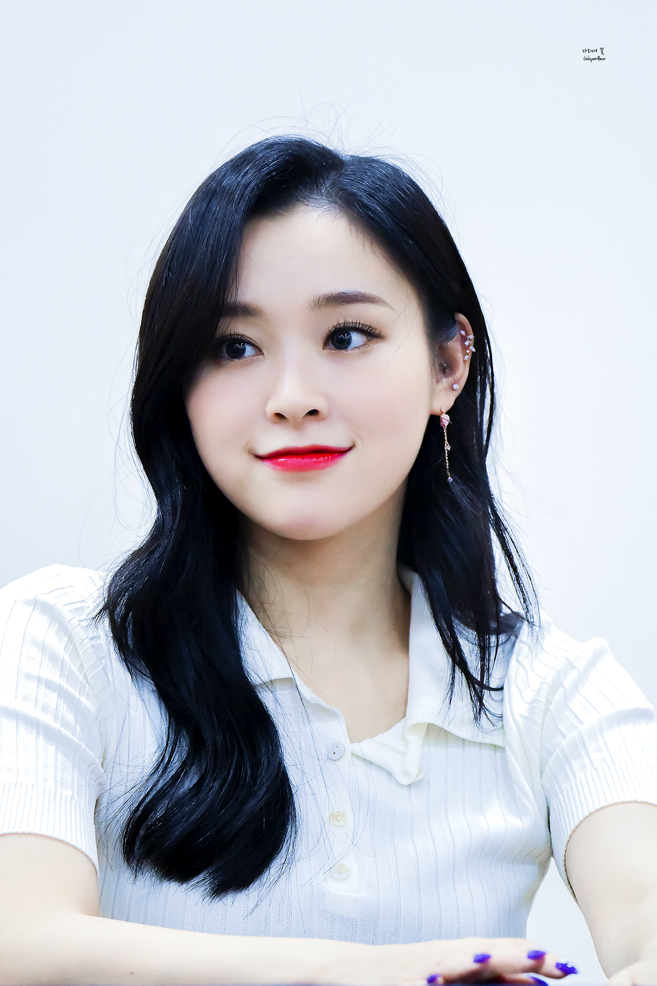 Adorable Gahyeon | Scrolller