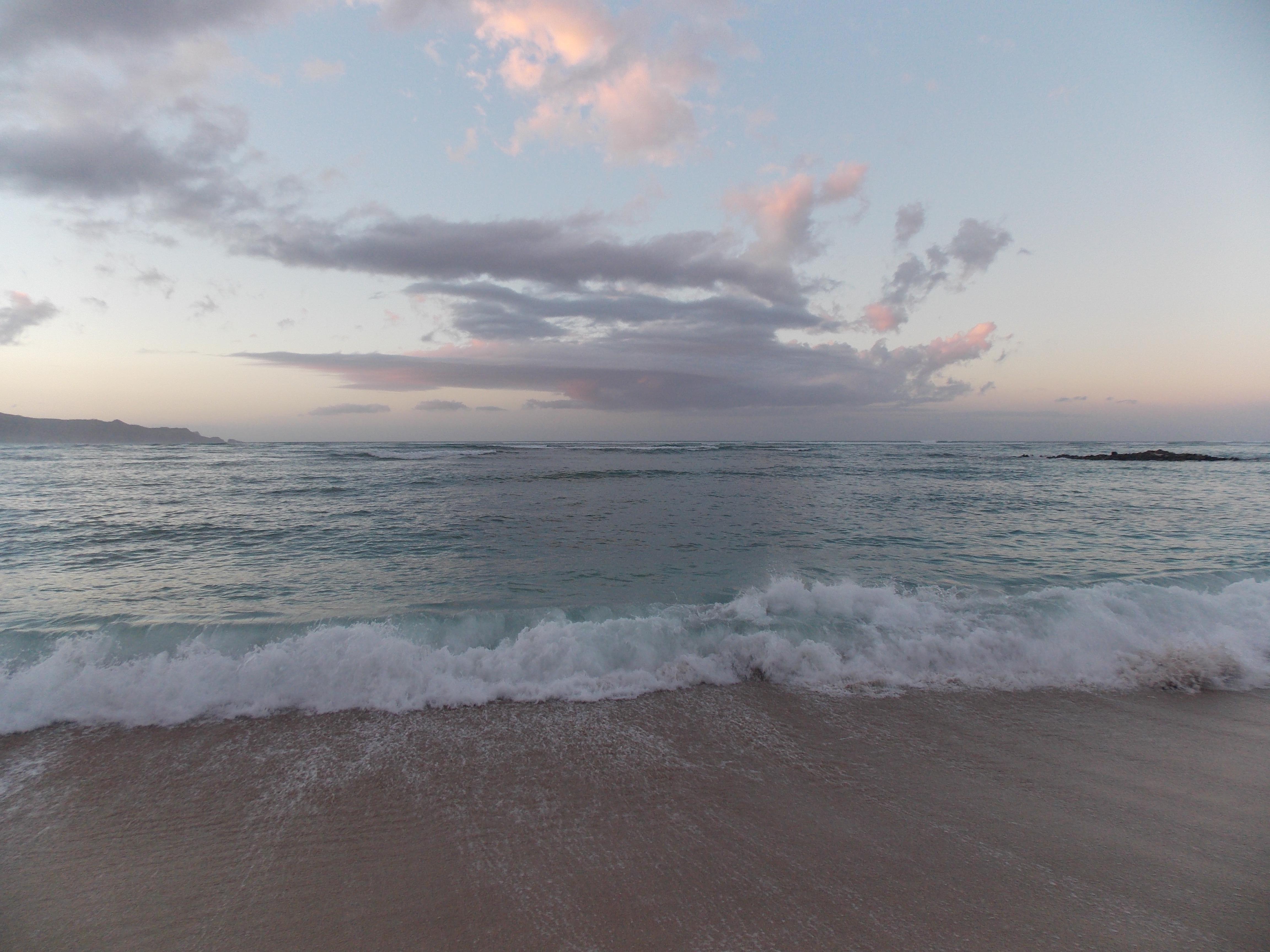 After sunset near Kahului, Maui, Hawaii [OC] [4608 x 3456] | Scrolller