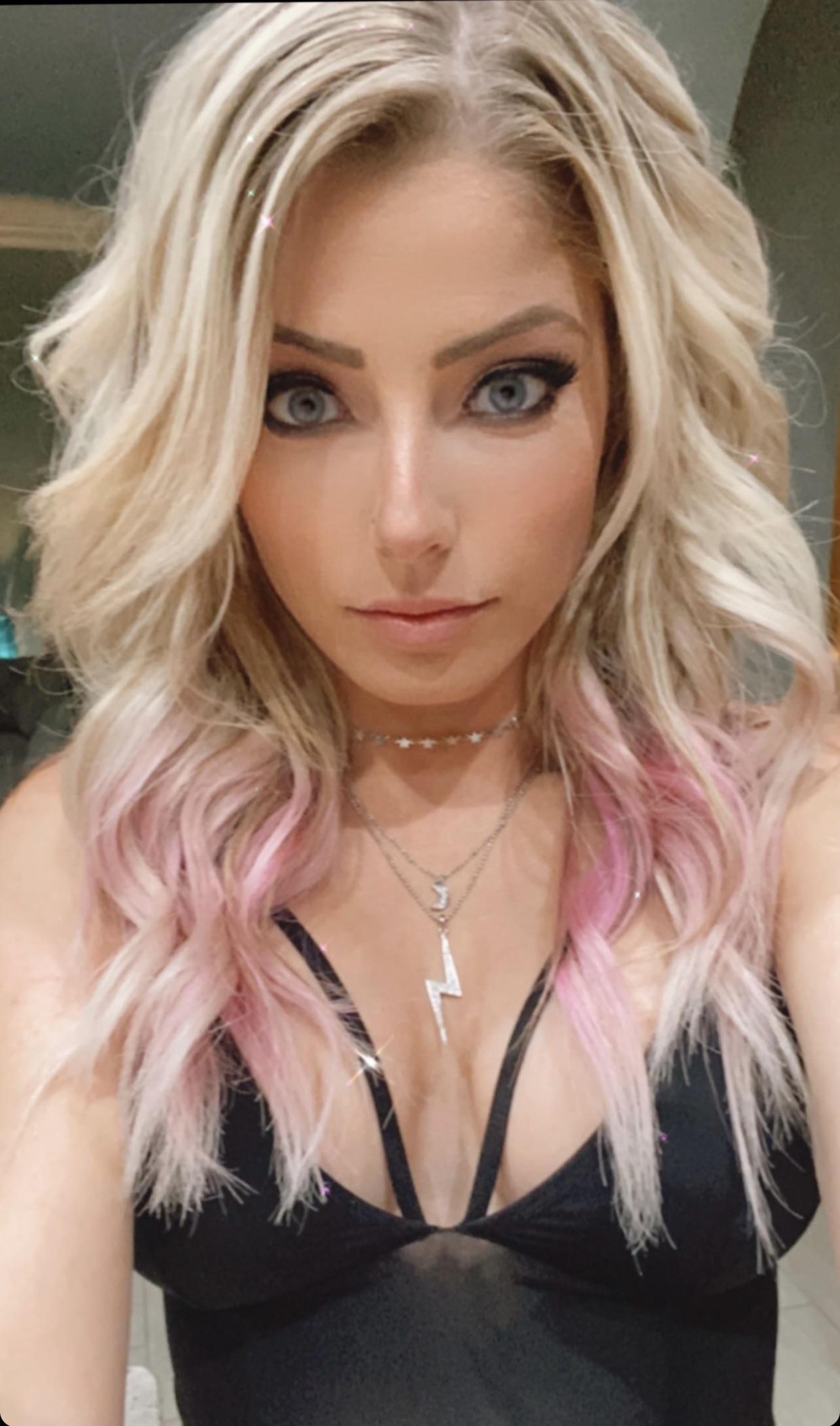 Alexa Bliss | Scrolller