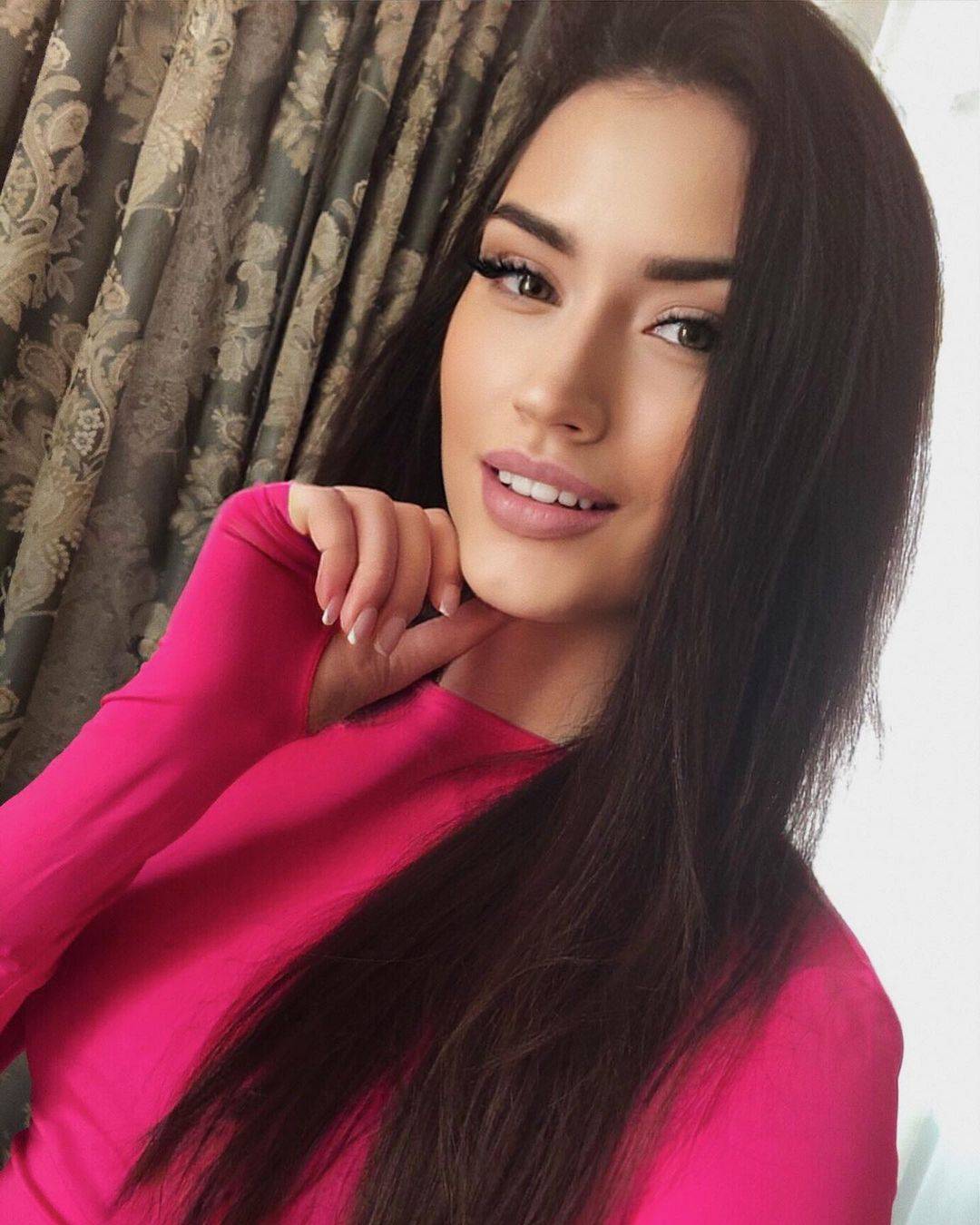 Alexandra Kosheleva [irtr] | Scrolller