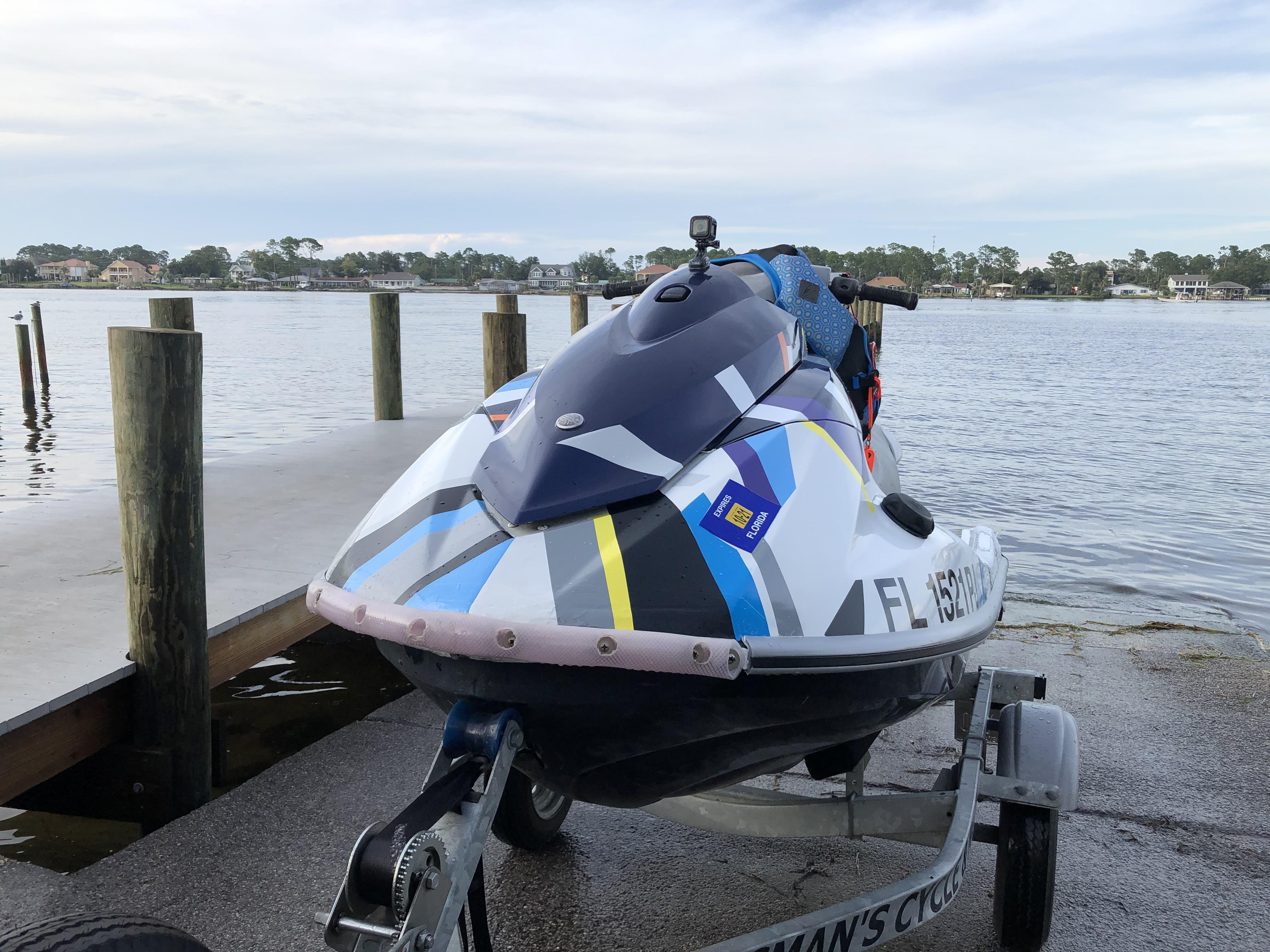 All aboard! | Scrolller