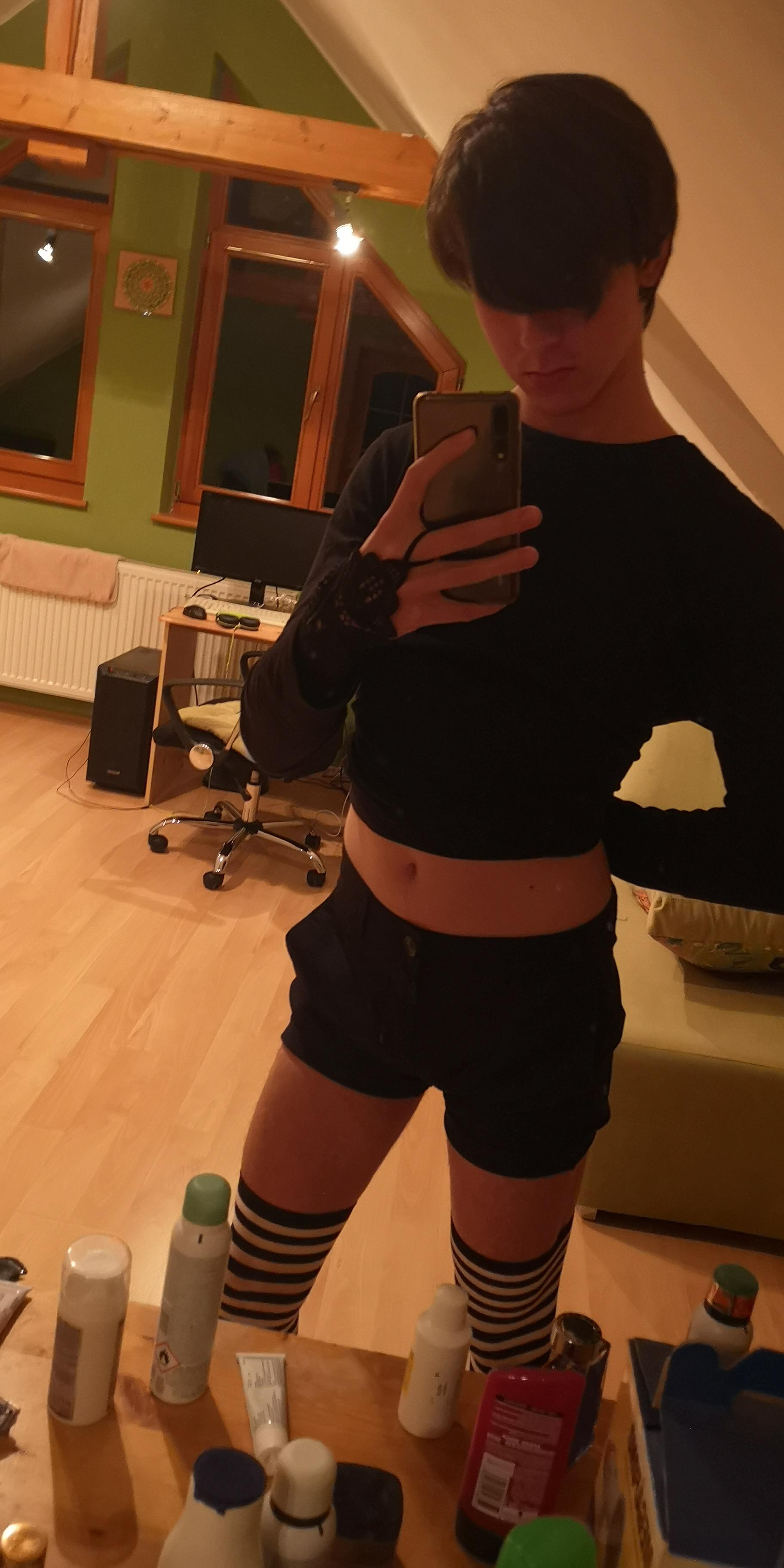 All black femboy reporting for duty ^^)7 | Scrolller