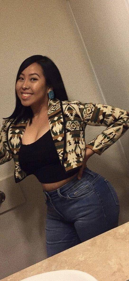 All smiles | Scrolller