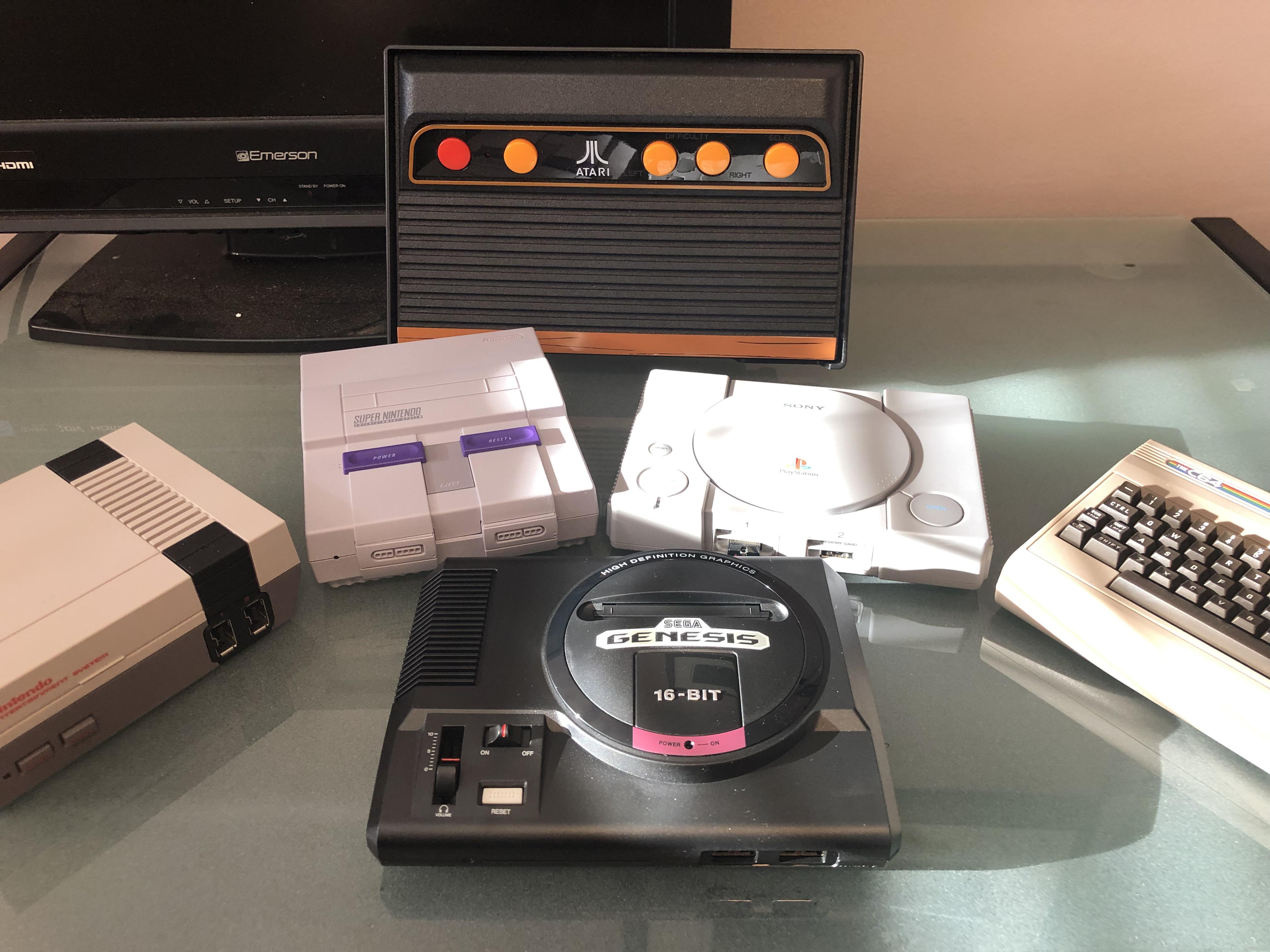 All the minis gathered around to check out the new kid. | Scrolller