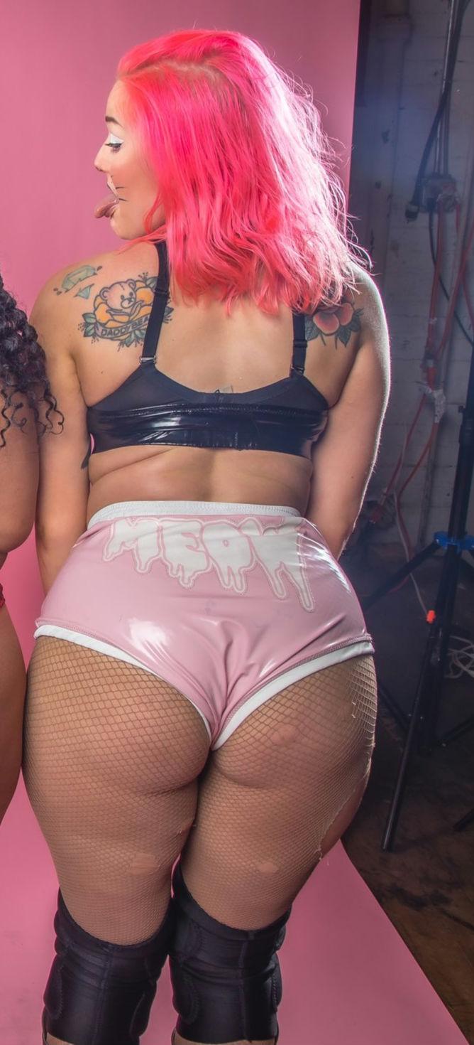 Allie Kat | Scrolller