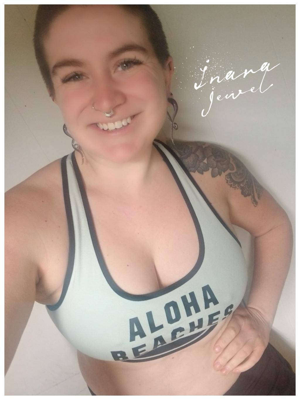 Aloha Beaches 🌴 | Scrolller