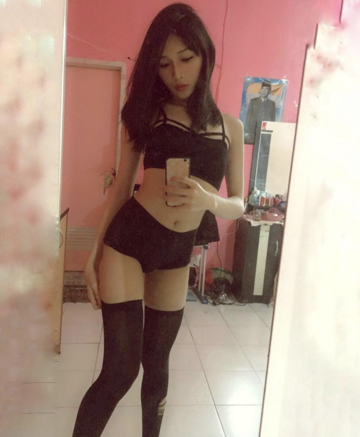 Am I passable? | Scrolller