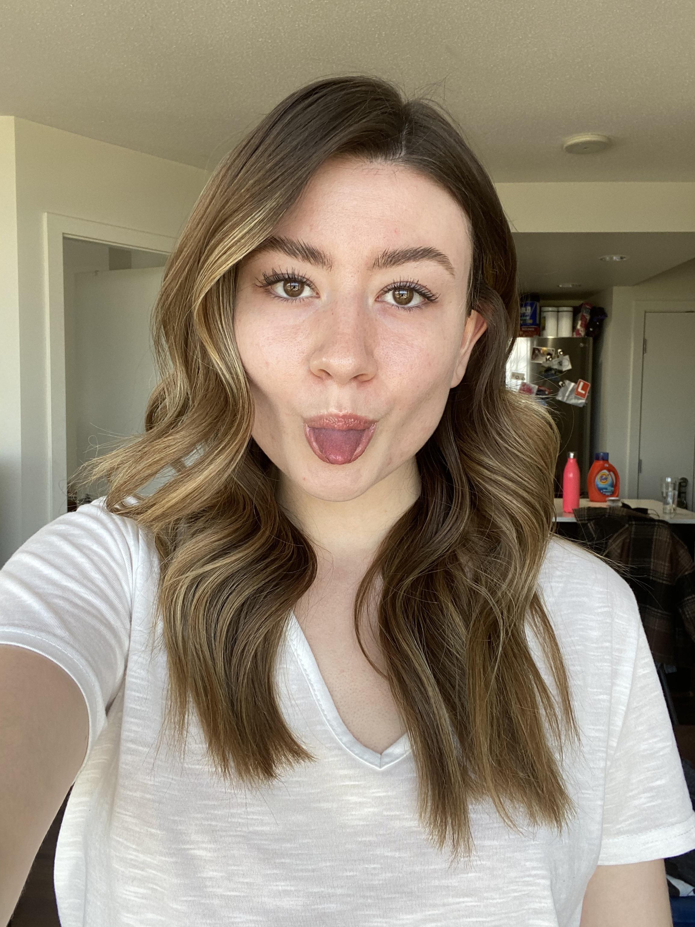 Am I still cute despite having a square jaw? | Scrolller