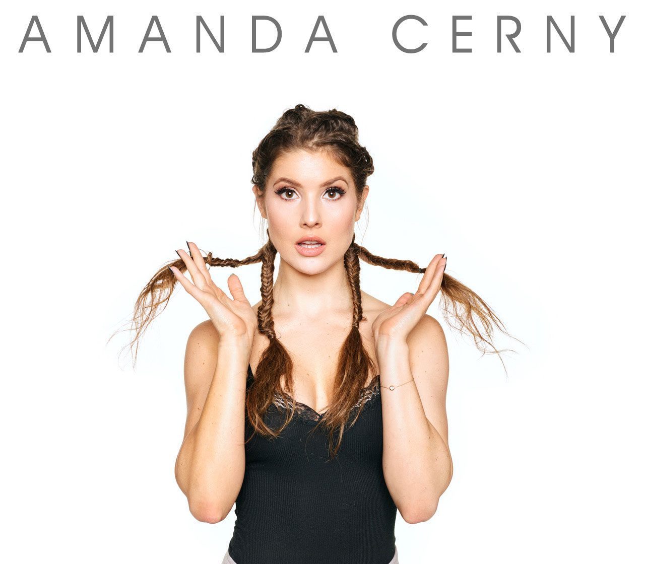 Amanda Cerny Scrolller