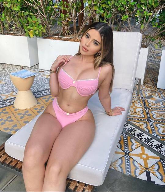 Amanda Diaz (@amandadiaz) | Scrolller