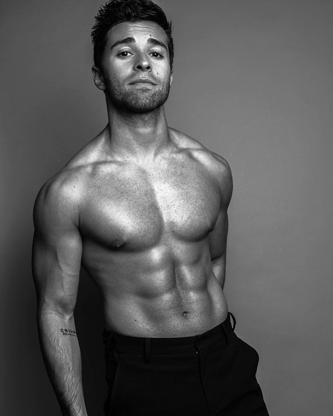 American singer Jake Miller | Scrolller