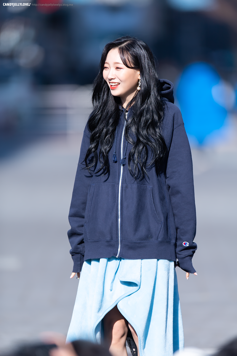 Amused Sujeong | Scrolller