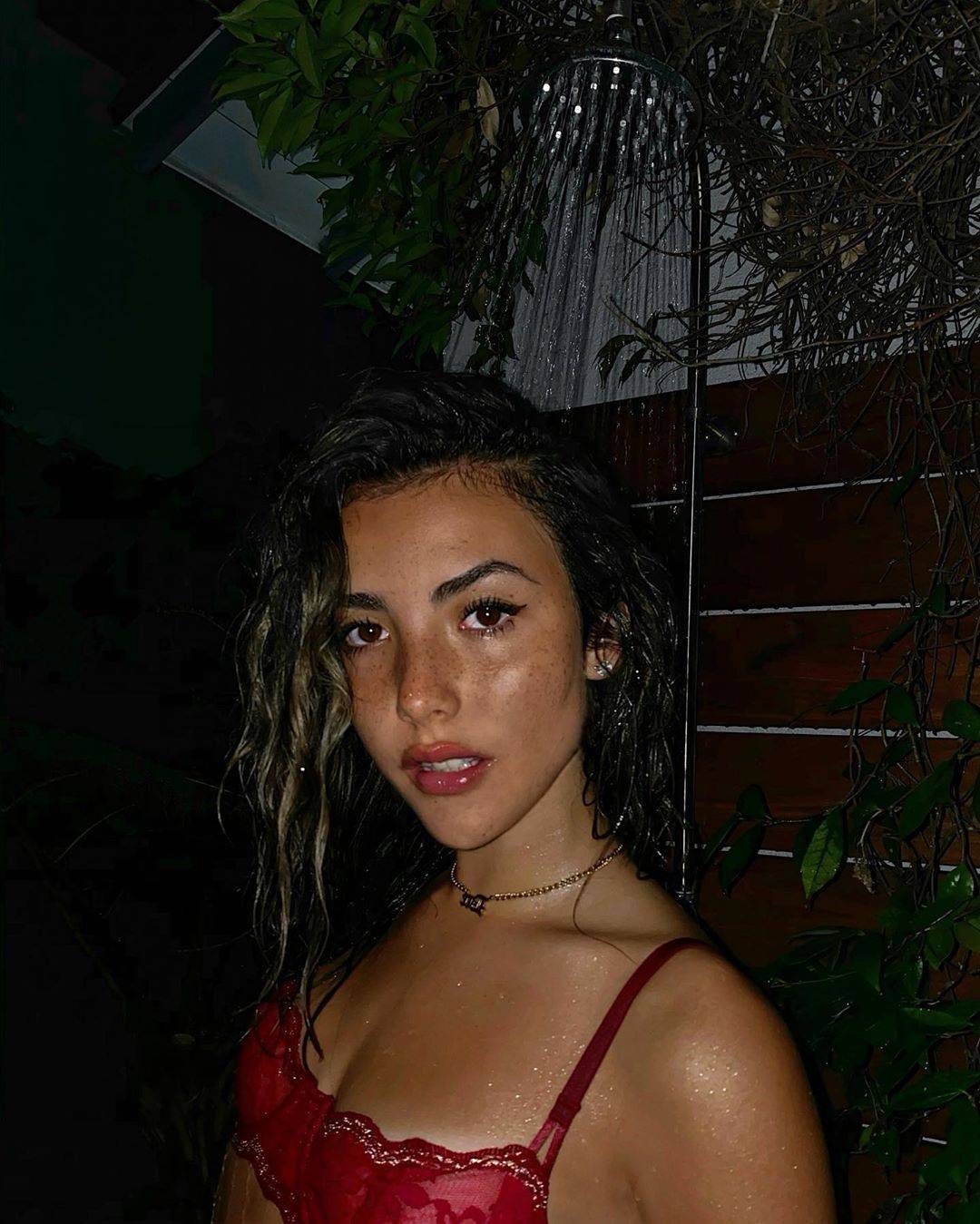 Andrea Botez | Scrolller