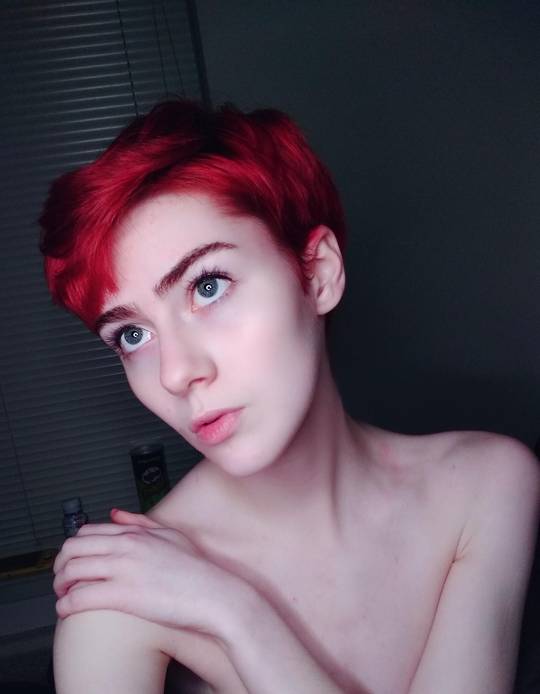 Androgynous Ariel | Scrolller