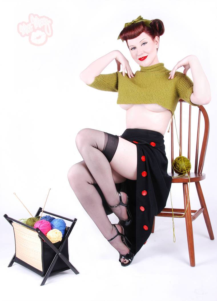 Angela Ryan | Scrolller