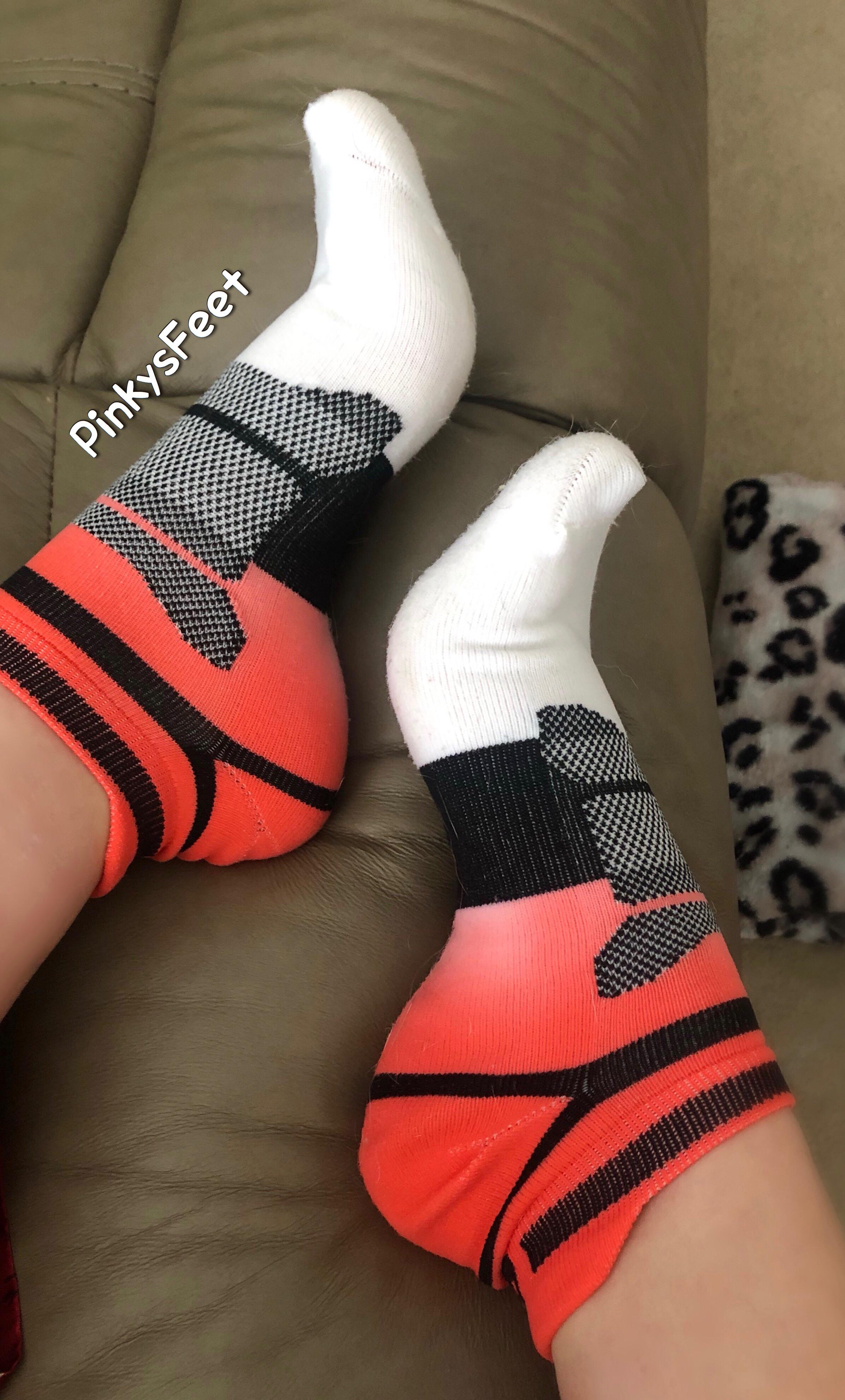 Ankle Socks Rock | Scrolller