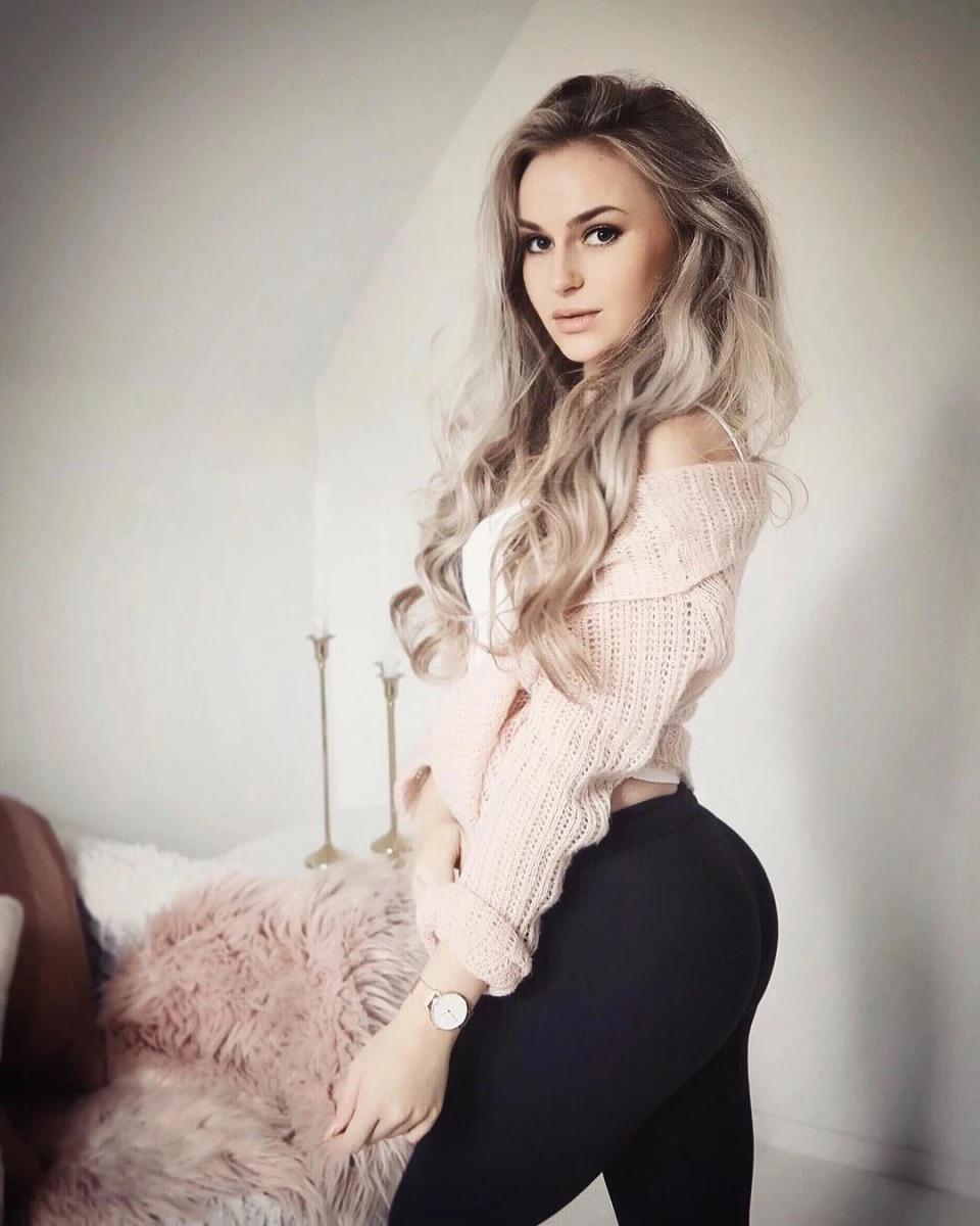 Anna Nystrom | Scrolller