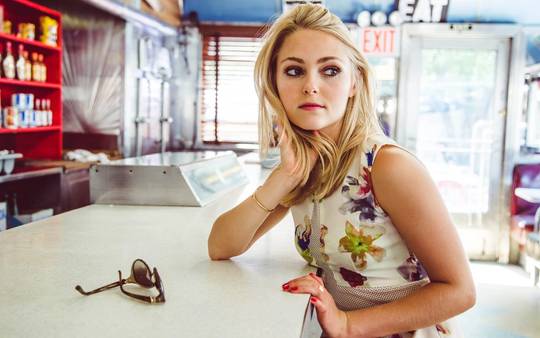 AnnaSophia Robb [112] | Scrolller