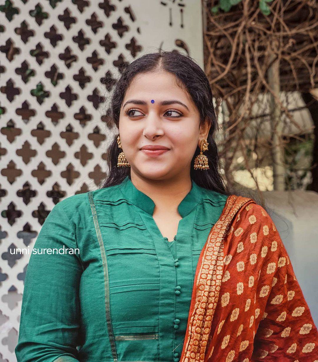 Anu 🍊🤤 | Scrolller