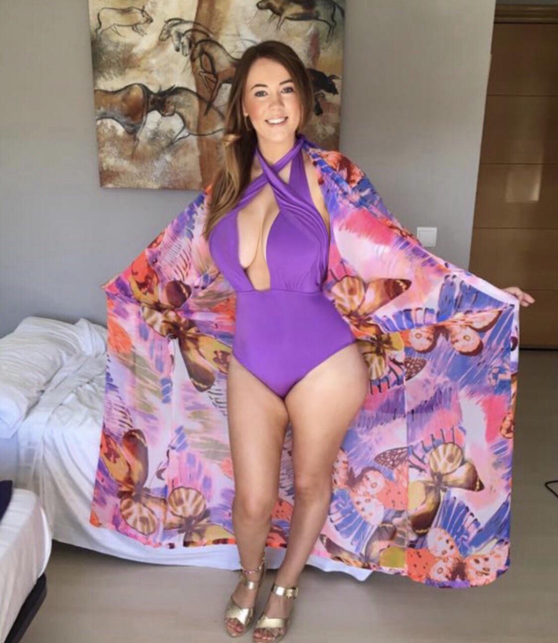 Anyone want to bust over her? | Scrolller