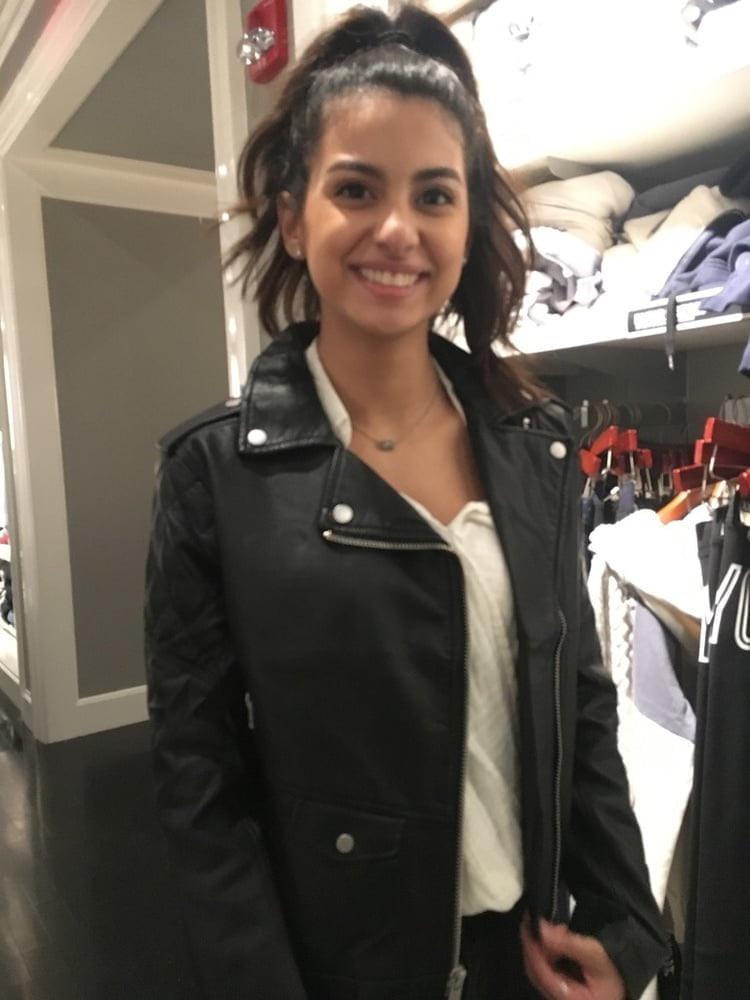 Anyone want to trade pics of our sisters? | Scrolller