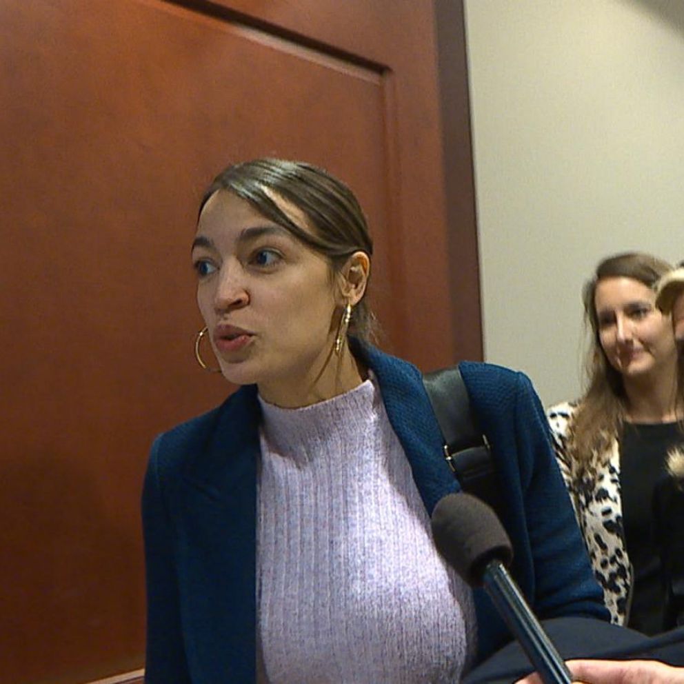 AOC showing off in the DC | Scrolller