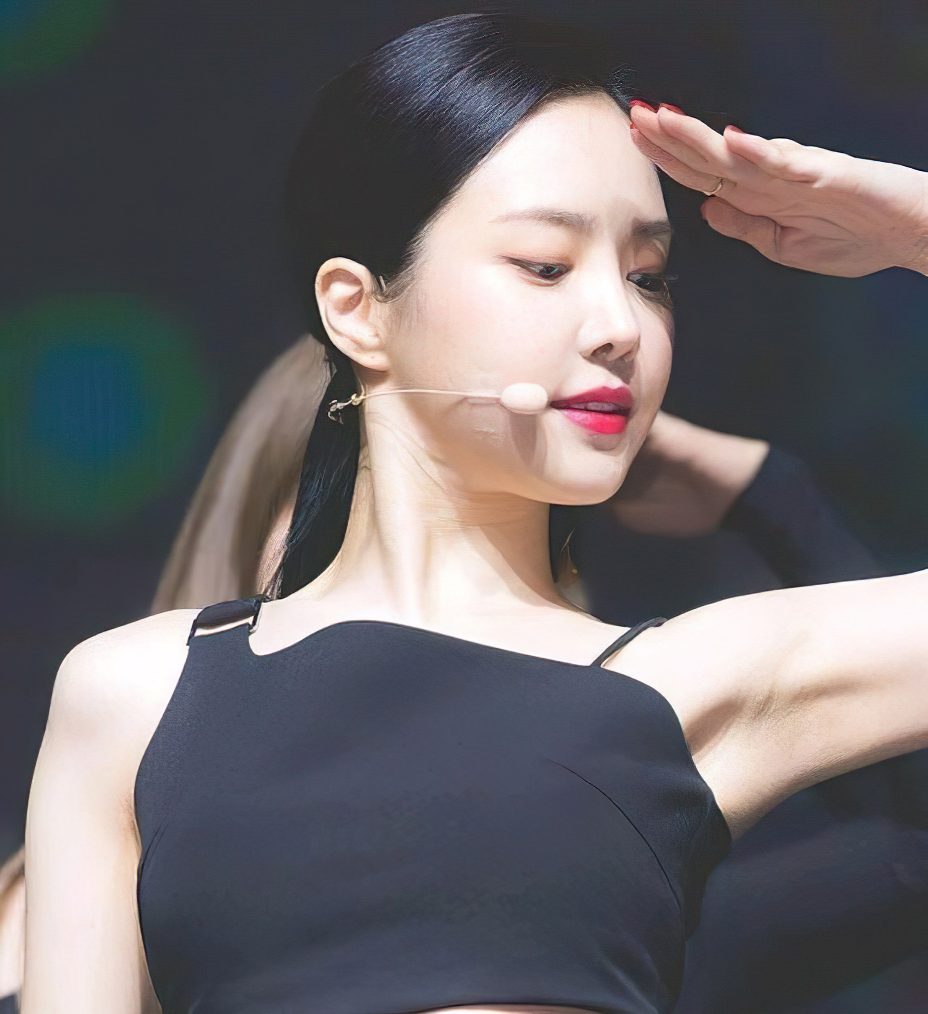 Apink - Naeun | Scrolller