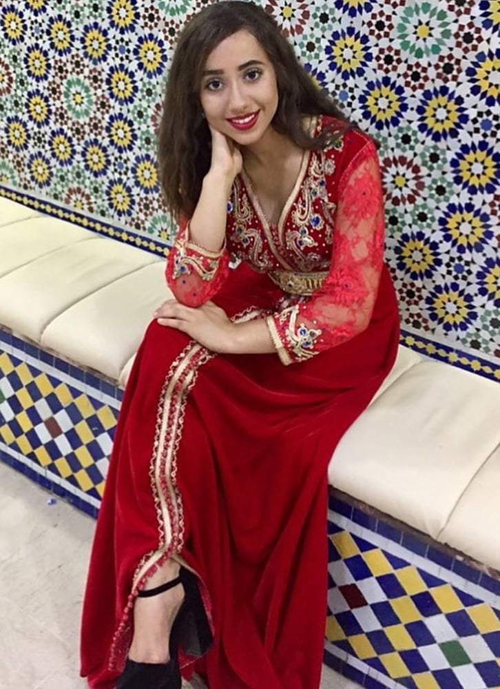 Arab girl Aya full album link in comment | Scrolller