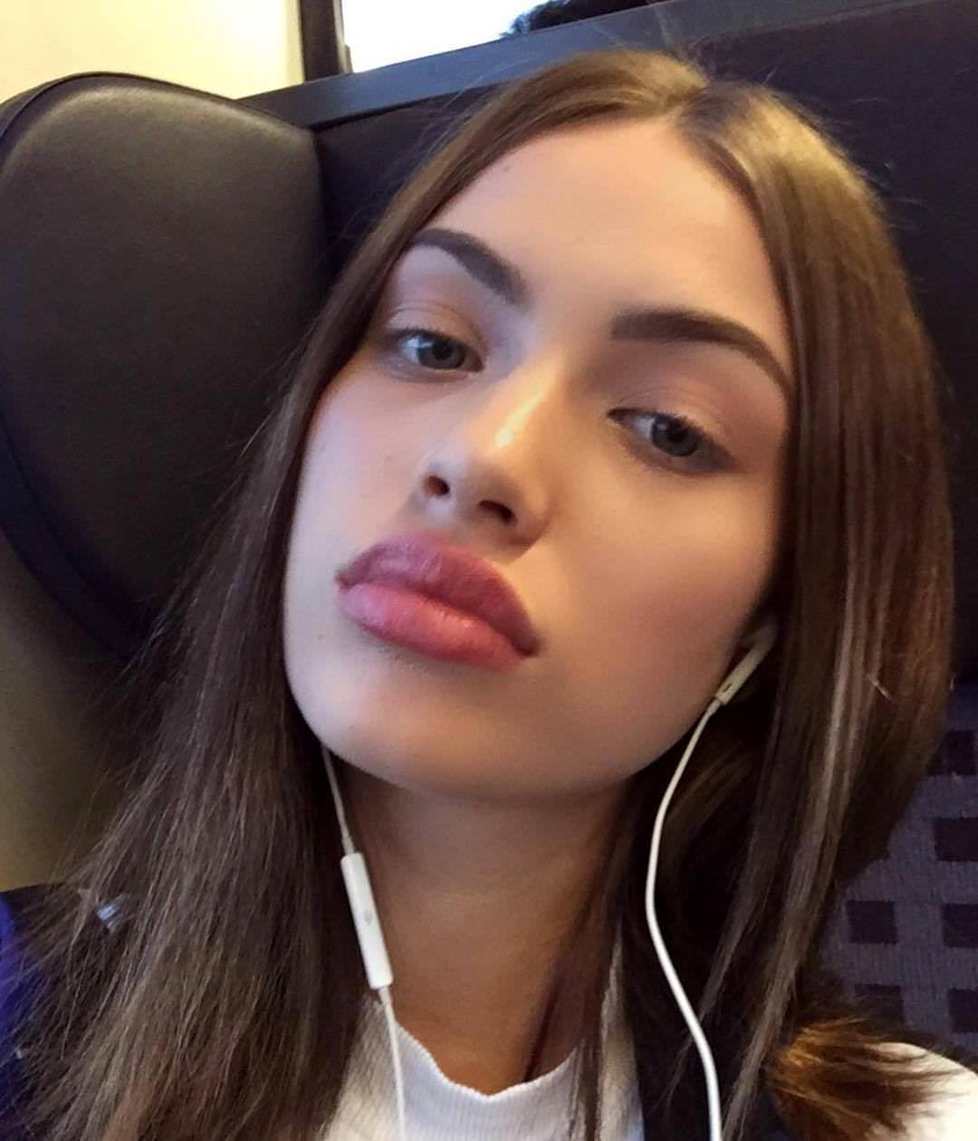 are mine qualified for this subreddit? | Scrolller