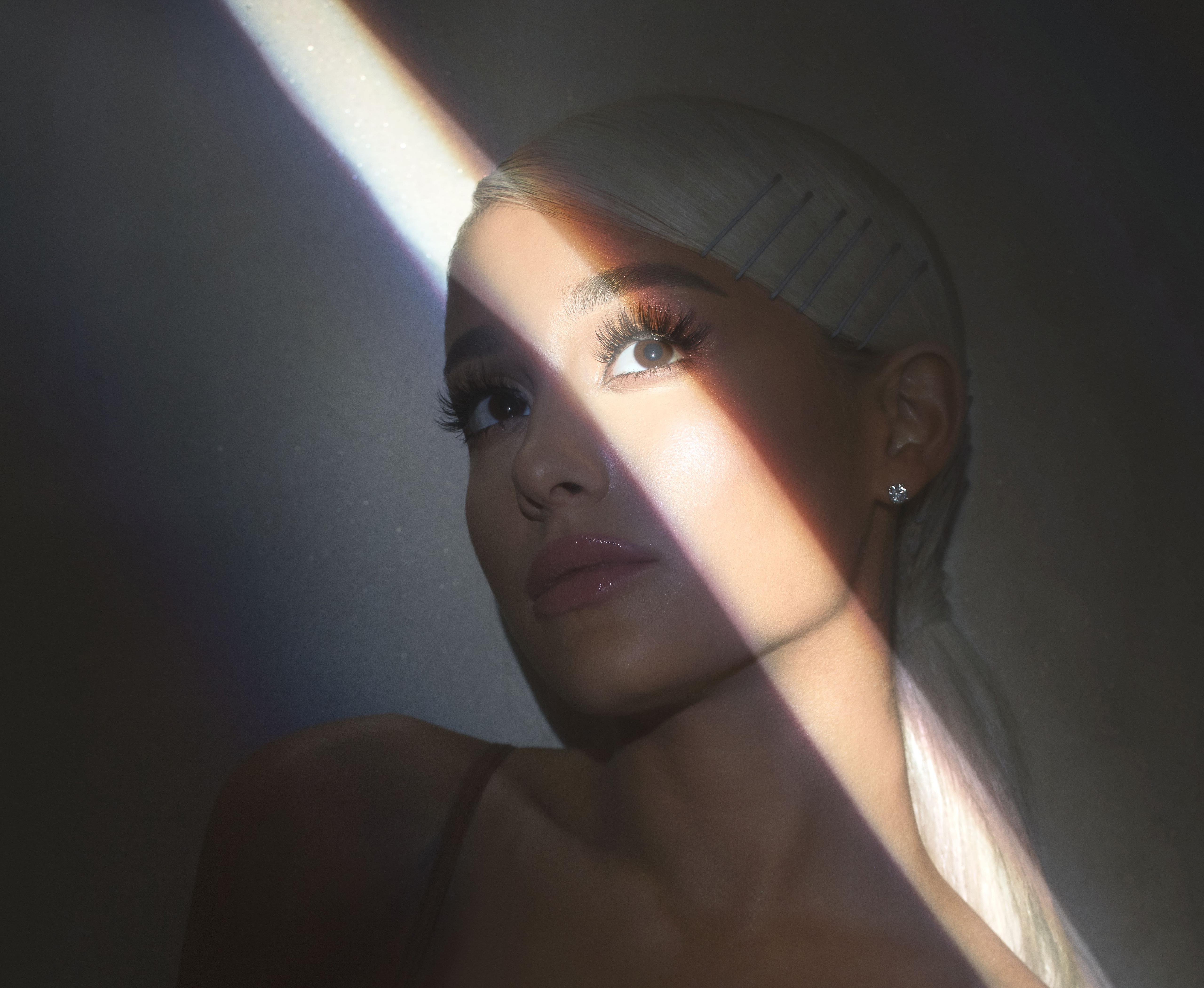 Ariana Grande (high resolution) | Scrolller