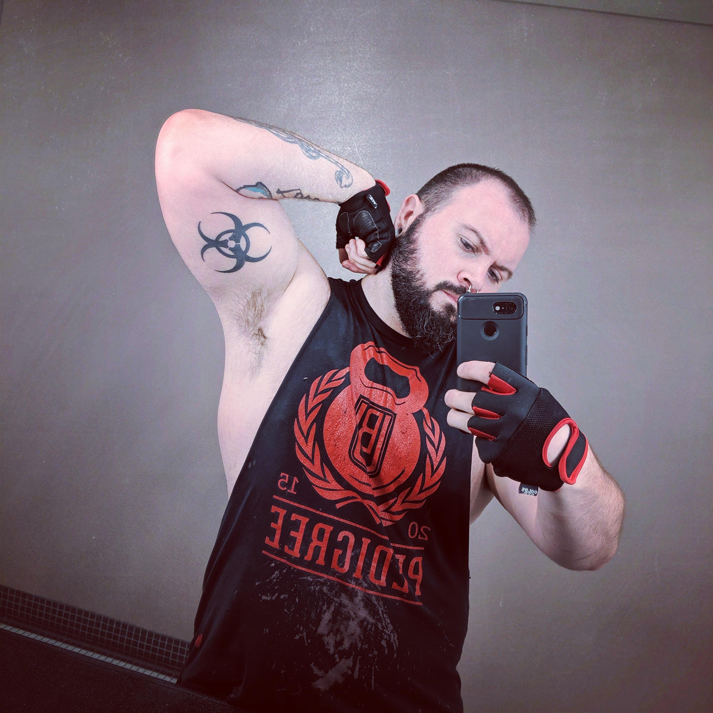 Arm day is my favorite. | Scrolller