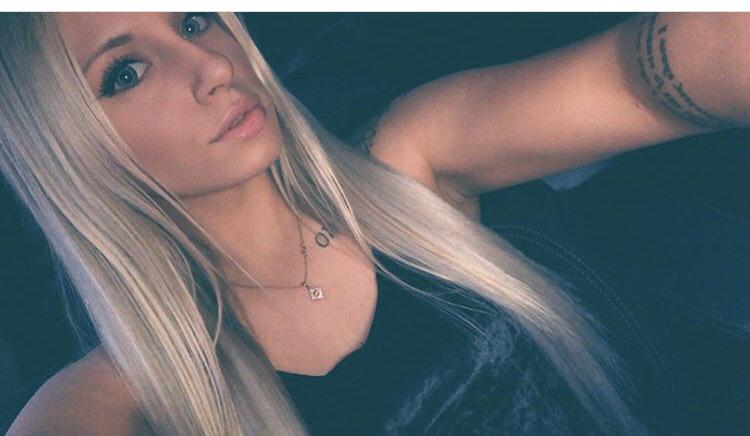 Armpit selfie | Scrolller