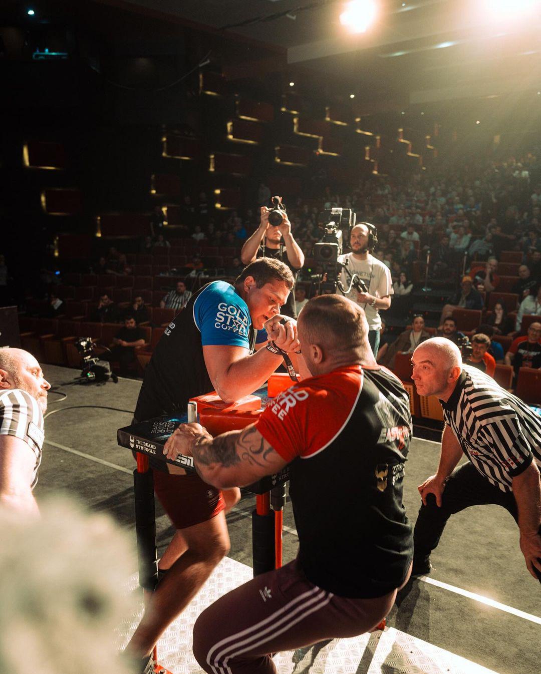 Armwrestling competition | Scrolller