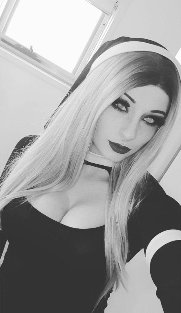 Arousing Nun | Scrolller