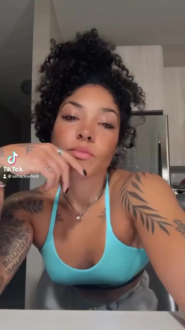 Ashley Shack | Scrolller