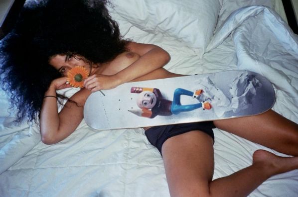 Asia Dee hanging out | Scrolller