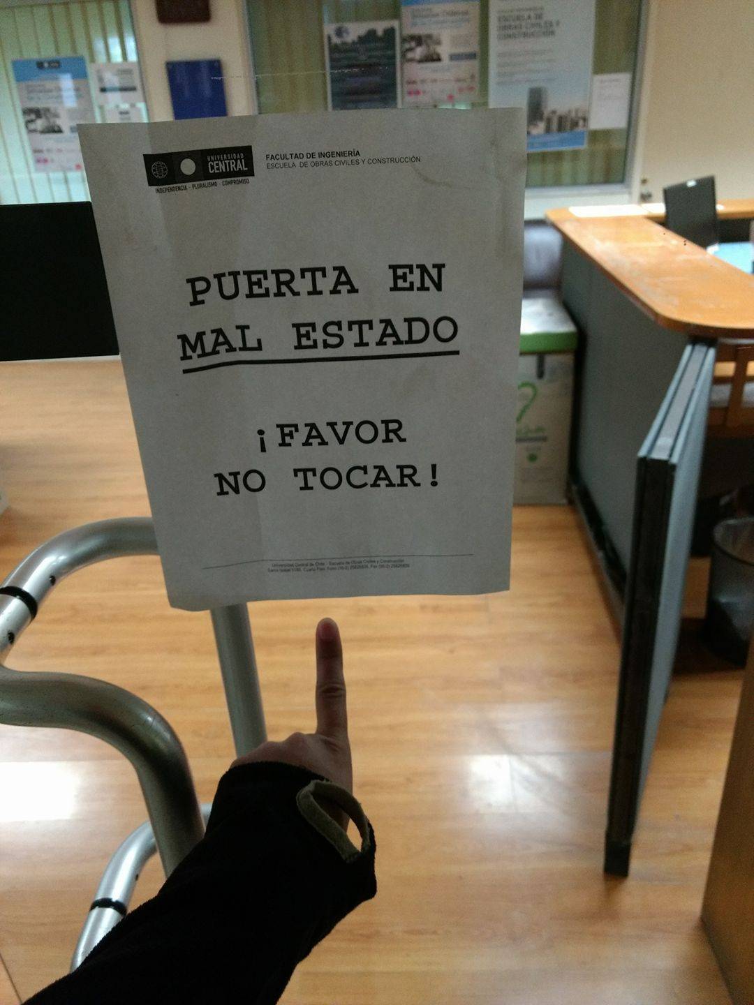 At my university. "malfunctioning door, please do not touch" | Scrolller