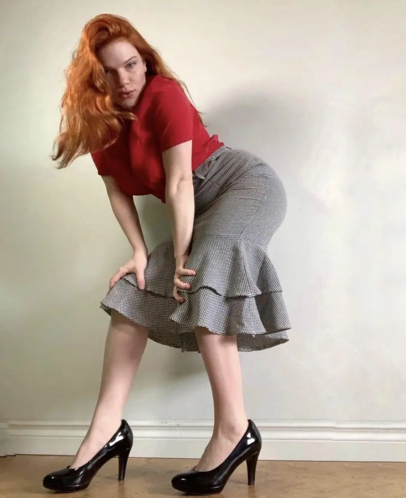 At The Waist Scrolller