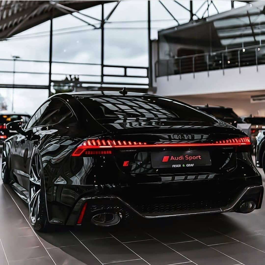 Audi RS7 | Scrolller