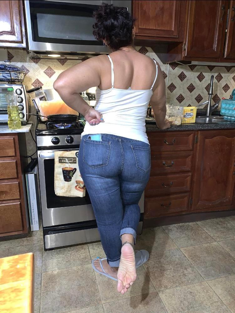 Auntie Katia | Scrolller